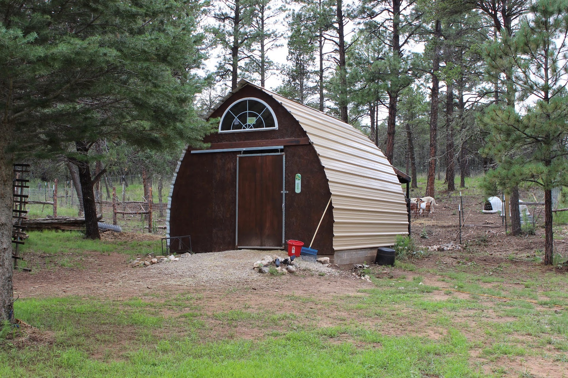 Gallery - Arched Cabins
